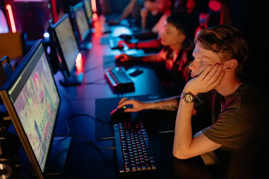 eSports Coach Requirements | How to Start Working as an eSports Coach